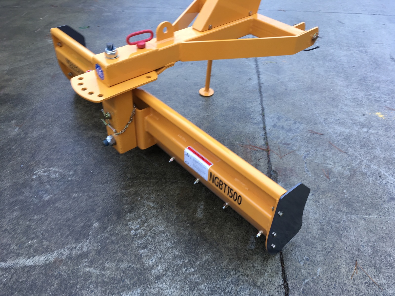 Novaquip 1.2m Grader Blade with angle and tilt